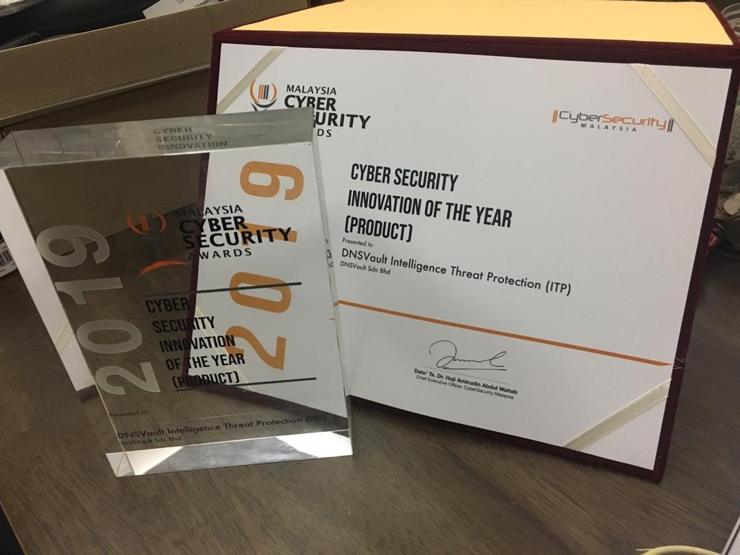 Awards & Events – DNSVAULT